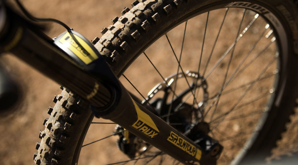 Fourches VTT : tout savoir sur la gamme Suntour - Glisse Alpine