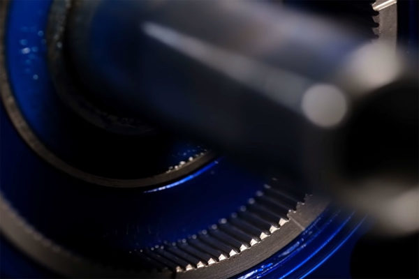 Roue libre VTT : tout savoir sur les systèmes Pawl à cliquets - Glisse ...