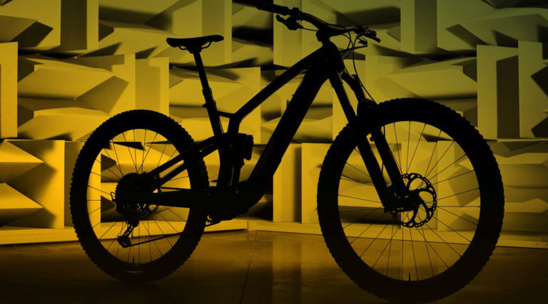 Comment choisir un VTT électrique : moteur, batterie, suspensions ...